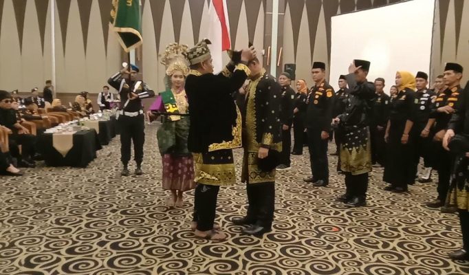 Datuk Panglima Pucuk LLMB Lantik Pengurus DPD LLMB Kota Pekanbaru ...